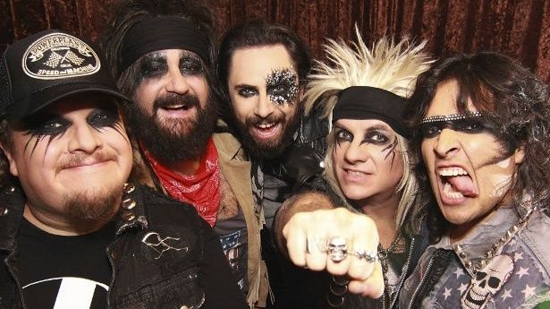 Moderatto rockea con sus éxitos más recientes – Moderatto Army